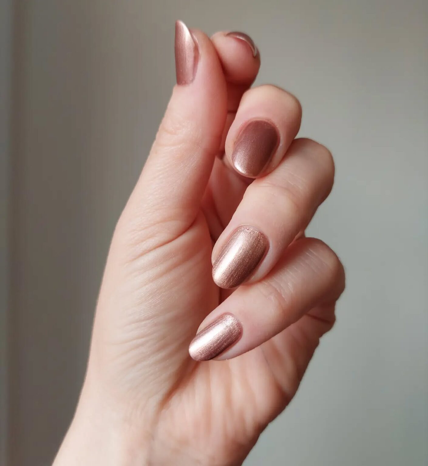 25 Gorgeous Bronze Nail Designs Every Woman Needs to Try This Fall